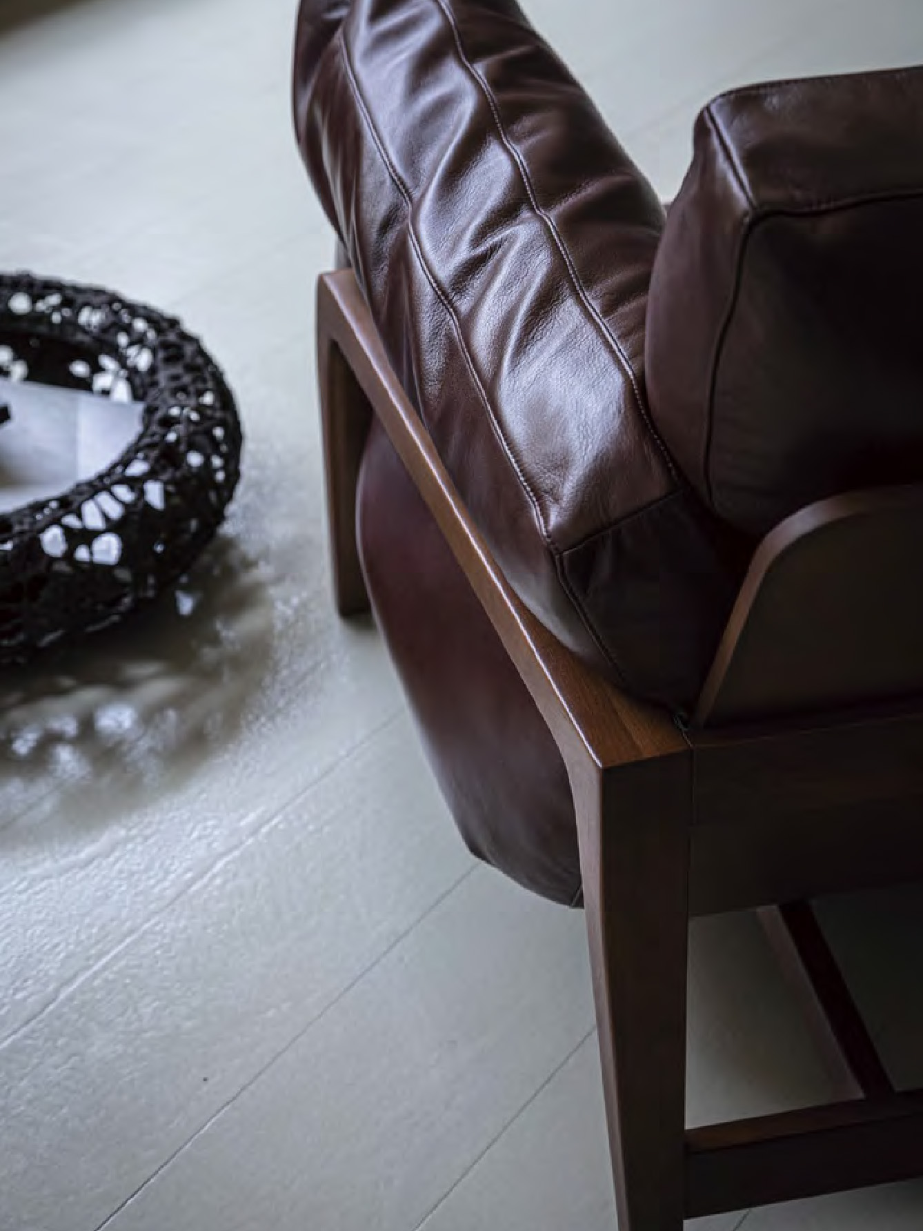 日本家具 Fuji Furniture 進口家具 創造性破壞價值 木製餐桌椅 沙發